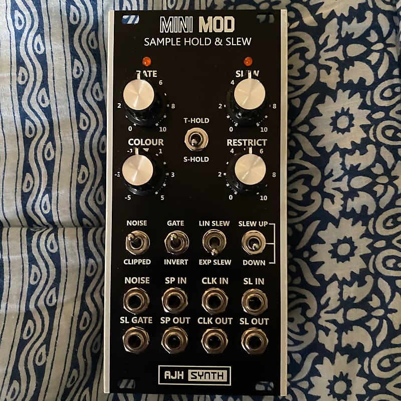 AJH Synth - MiniMod Sample Hold + Slew Eurorack module | Reverb
