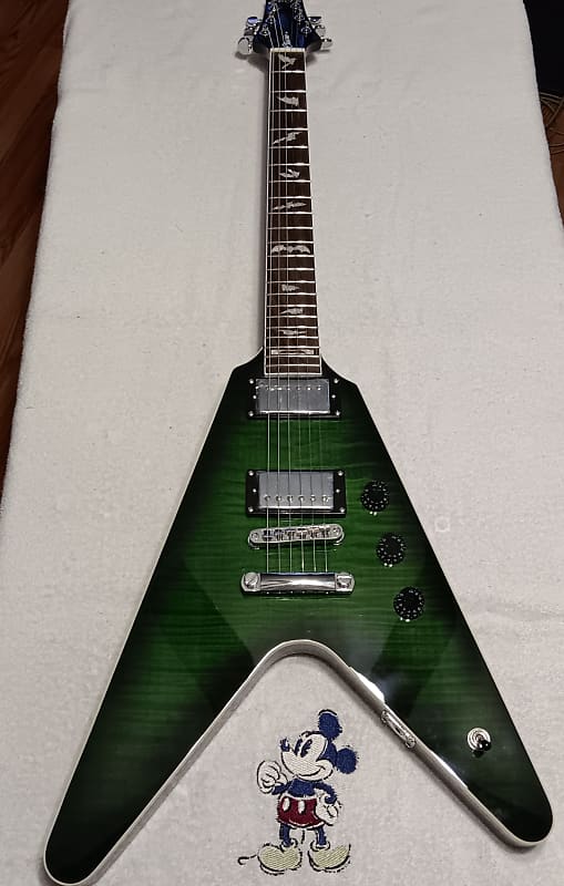 Firefly Flying V Classic - Flamed Maple Transparent Green | Reverb