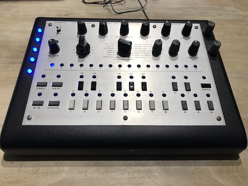 XoX XoX Box Analog 303 Acid Synthesizer With Atomic Mods | Reverb