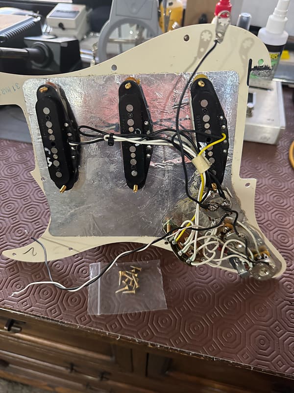 Fender Vintage Noiseless Loaded Prewired Strat Pickguard 2000 | Reverb