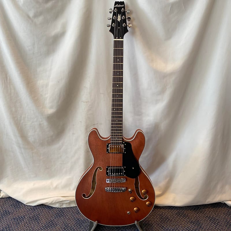 Aria Pro II TA60 Natural | Reverb