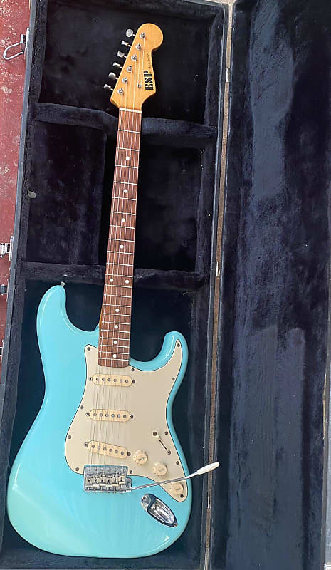 ESP 400 series Stratocaster Mid-80s - Sonic Blue | Reverb