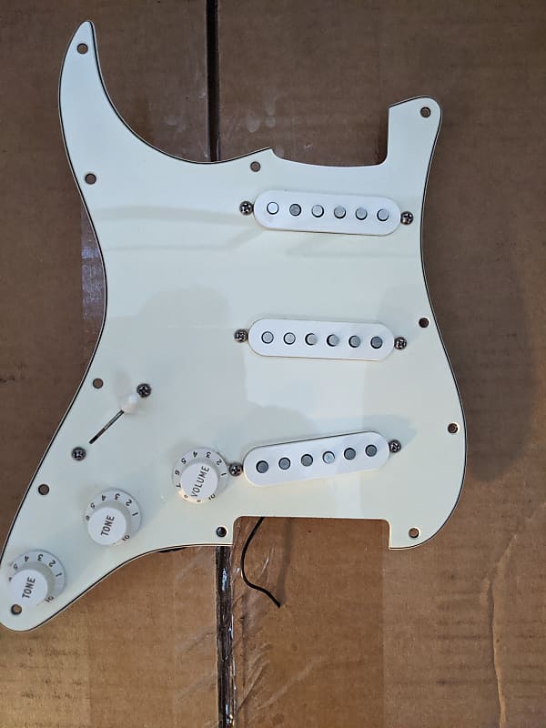 Left-Handed Fender Stratocaster Loaded Pickguard | Reverb