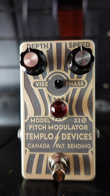 Templo Devices Model 33 1/2 Pitch Modulator - White | Reverb