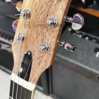 Vintage V100 Les Paul style guitar repainted by luthier | Reverb