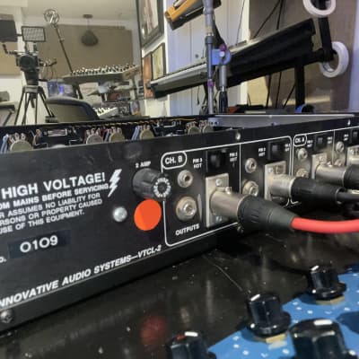 Vintage Demeter VTCL-2 Stereo Tube Compressor / Limiter | Reverb