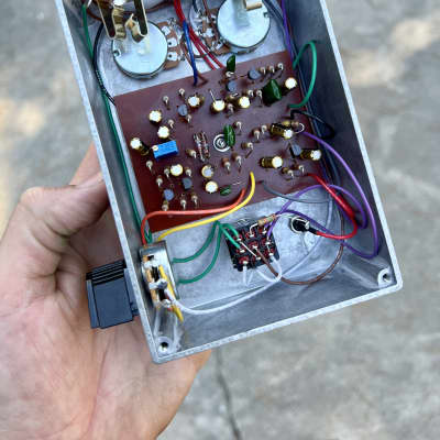 Univox Super Fuzz | Reverb