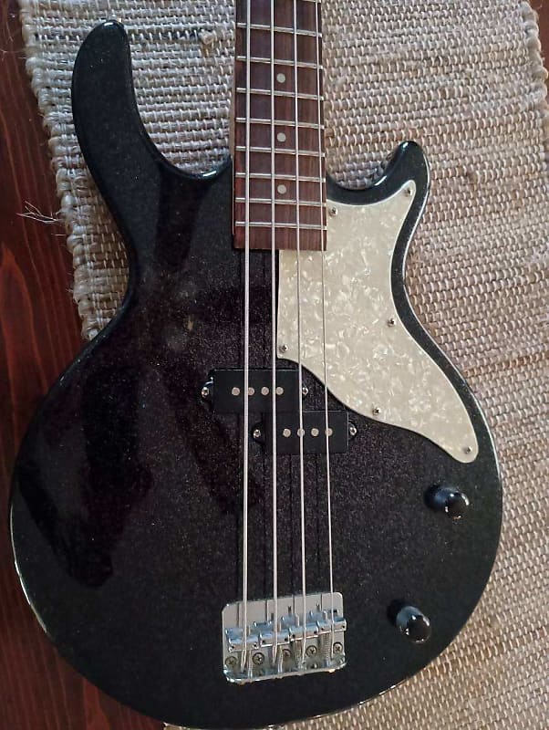First Act P Bass 2010s - Black Metal Flake | Reverb