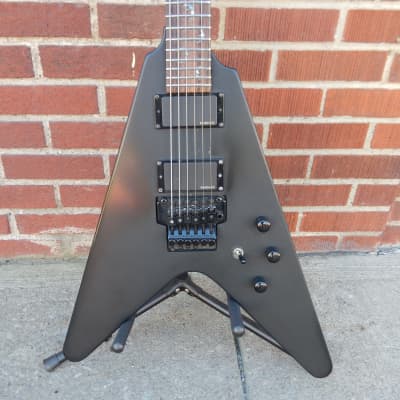 Schecter Diamond Series Damien V-1 FR Local PickUp Preferred | Reverb