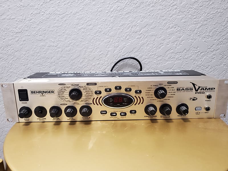 Behringer V-Amp Pro Rack Effect | Reverb