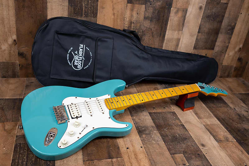 Epiphone by Gibson S-310 Turquoise 1990 Matching Batwing | Reverb UK