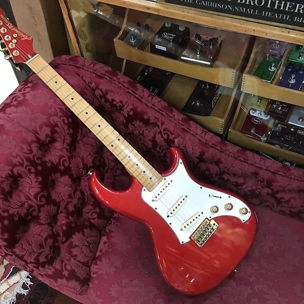 Aria Pro II RS Deluxe V 80's Red Sparkle Japan Matsumoku | Reverb