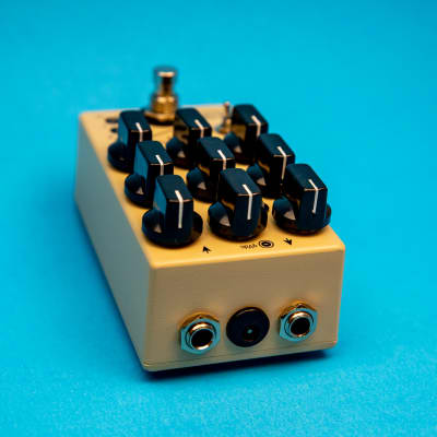 Redux Electric Metric Analog 3-Band Parametric EQ | Reverb