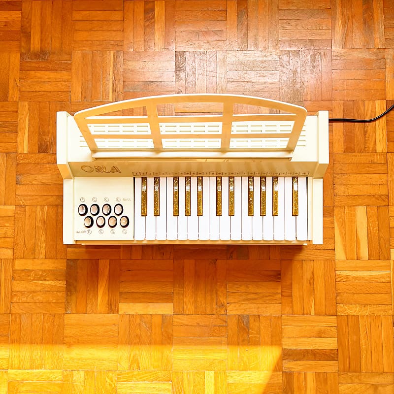 Orla Reed Organ (Italy, 1950s) – vintage portable | Reverb Canada