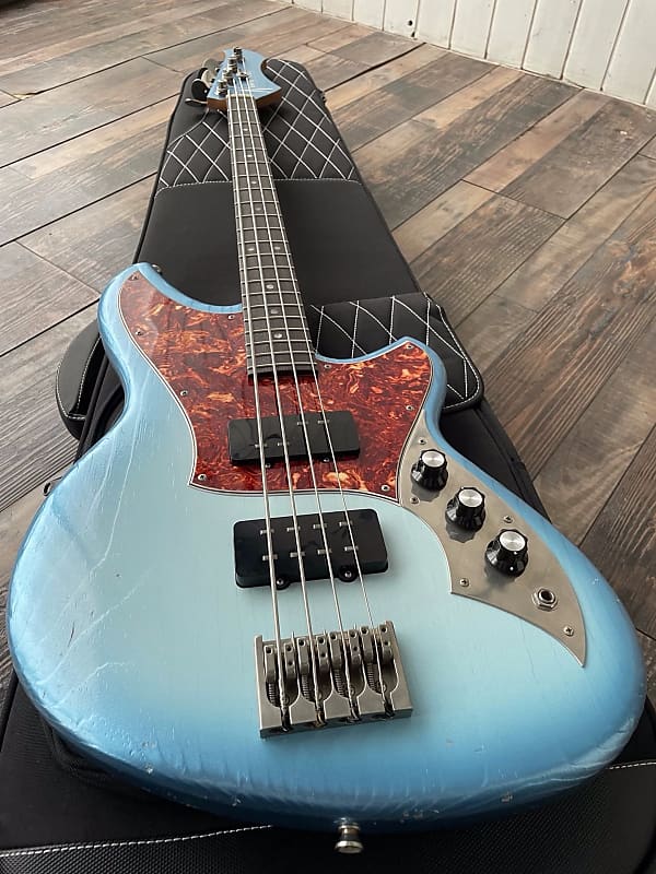 Novo American-made handmade Nucleus Ivorus distressed | Reverb France