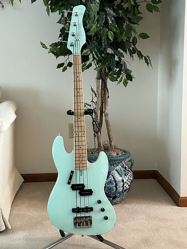 Sire Marcus Miller U5 Alder 4-String Short Scale Bass 2022 - | Reverb