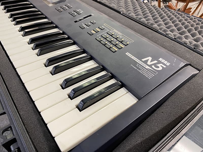 Korg Synthesizer N5 w HSC - Black | Reverb