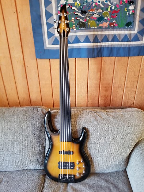 Carvin LB76pf 1990s - Unlined Fretless with Piezo Bridge - | Reverb