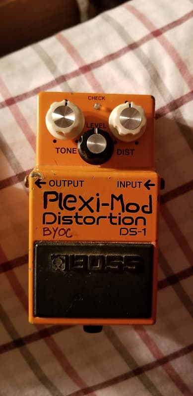 Boss DS-1 With "Plexi" Mod From Build Your Own Clone | Reverb