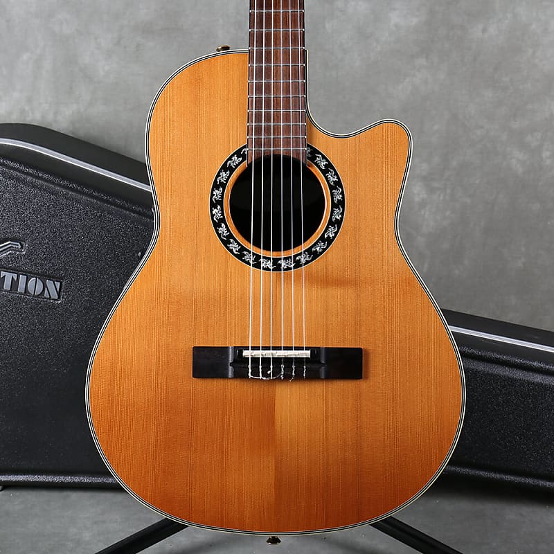 Ovation Pro Series Classic 1773AX-4-G - Hard Case - 2nd Hand | Reverb