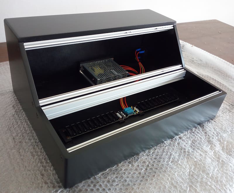 iko case 6u angled case 88 hp | Reverb