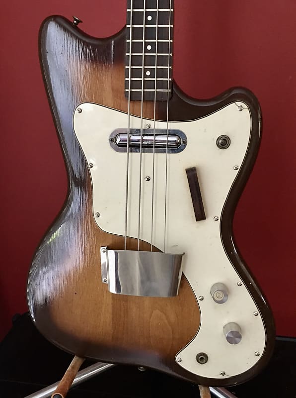 SILVERTONE BASS GUITAR | Reverb