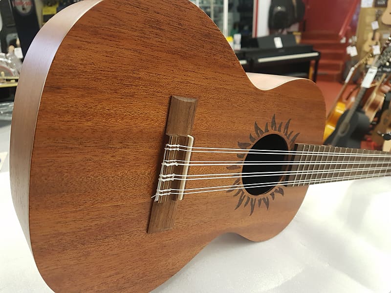 Baton Rouge V2-T8 SUN - Natural | Reverb