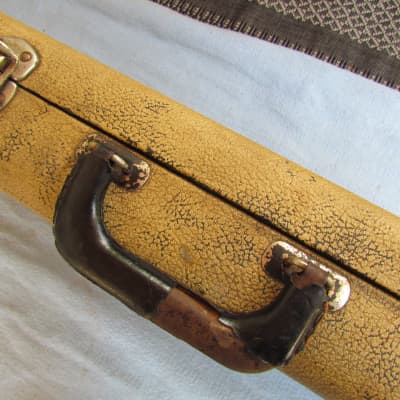 1963 Fender Bass Case Vintage White Tolex Fender Bass Case | Reverb