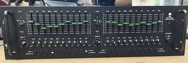 TOA 10 Band Analog Parametric Graphic Equalizer | Reverb