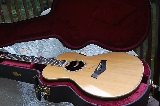 Taylor gc8 2007 natural w/ HSC | Reverb