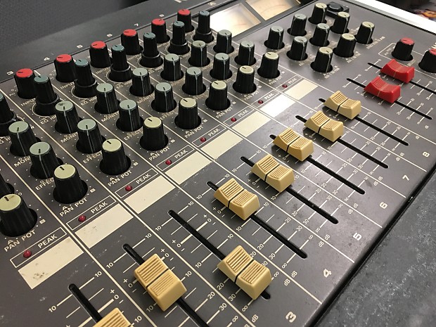 Panasonic Ramsa WR-133 - Vintage, Lo-Fi, Vibey 8-channel Panasonic Ramsa WR-133 - Vintage, Lo-Fi, Vibey 8-channel