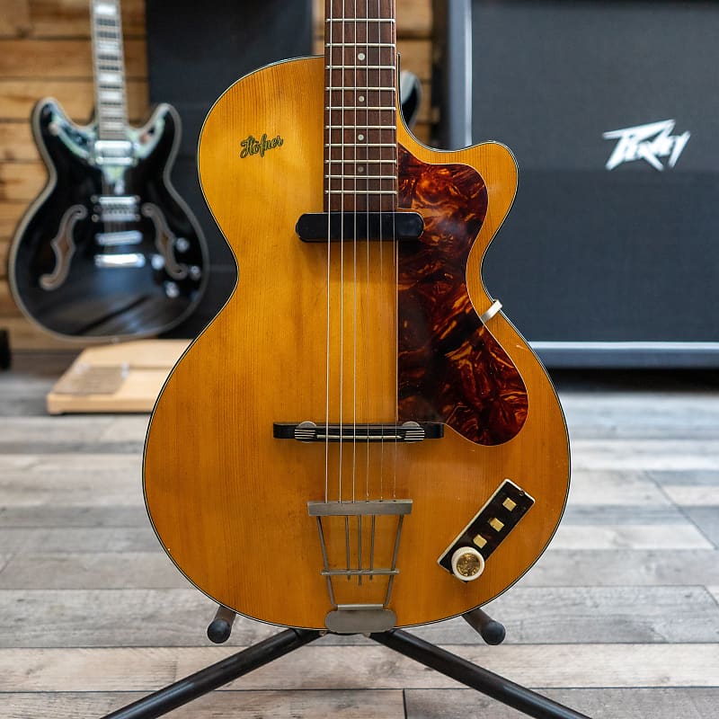 Hofner Club 40 - Natural - (Pre-Owned) | Reverb