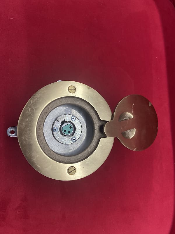 Lowell MO1-NC3FD Microphone floor box | Reverb