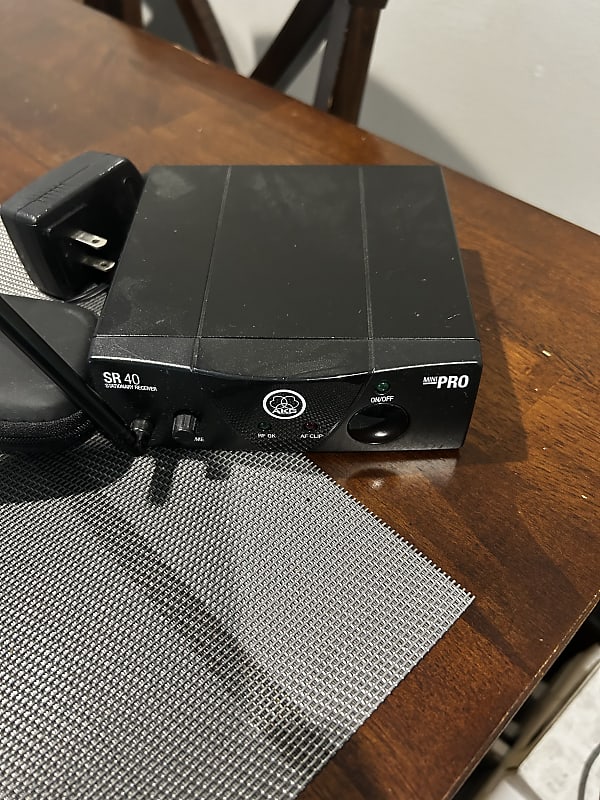 AKG SR 40 receiver and PT40 Transmitter | Reverb