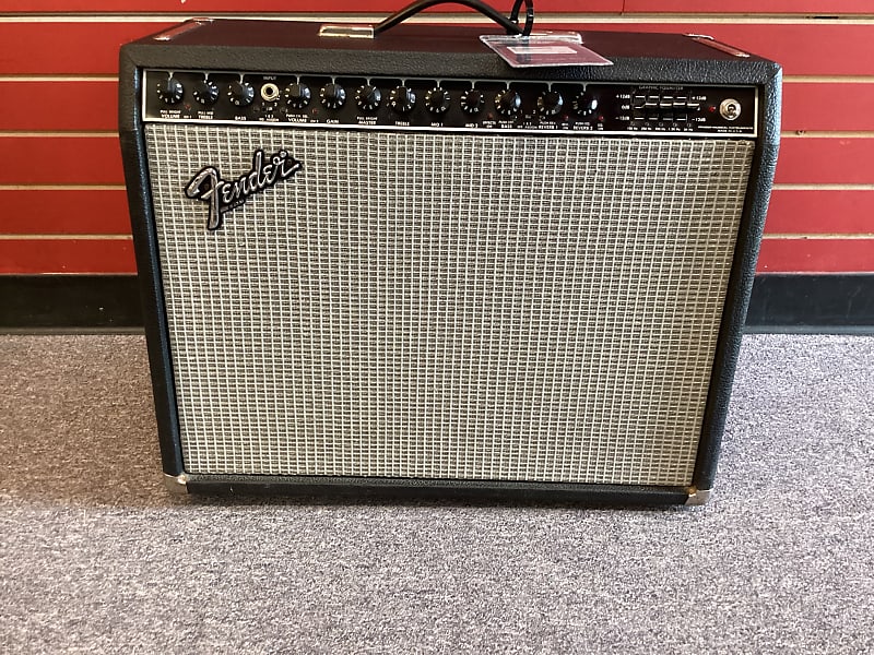 Fender Showman 1x12 Solid State Combo Guitar Amplifier | Reverb