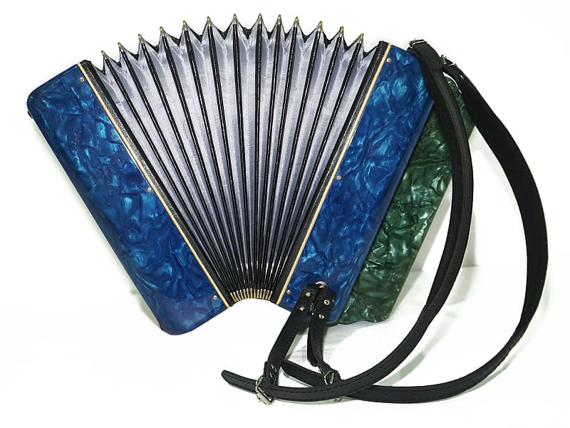 Folk Russian Bayan Tembr, Used Accordion Instrument, 100 Bass | Reverb