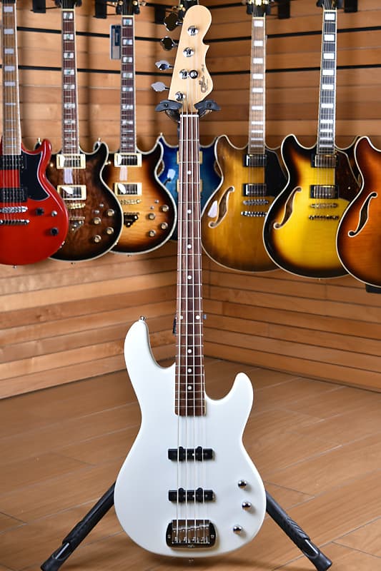 G&L Tribute Series JB2 Sonic Blue | Reverb