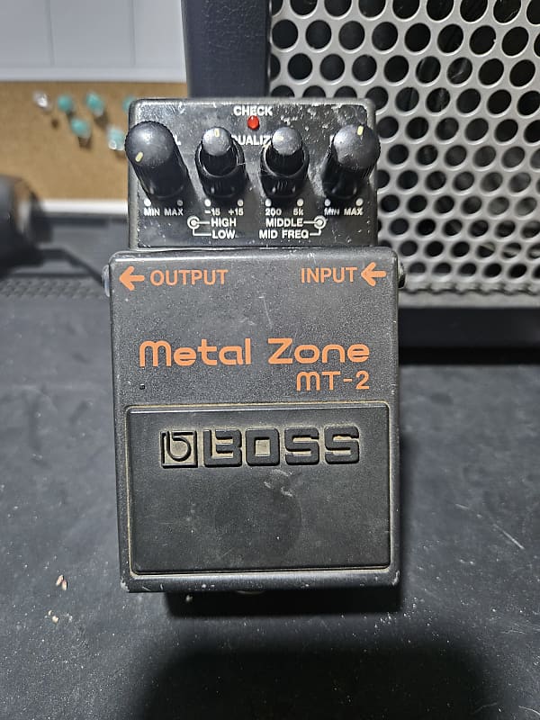 Boss MT-2 Metal Zone (Silver Label) 1991 - Present - Black | Reverb