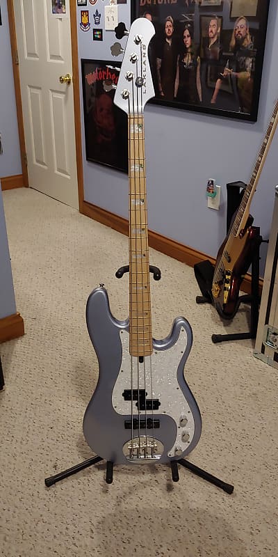 Lakland Skyline 44-64 Custom 2021 - Ice Blue Metallic w/ | Reverb