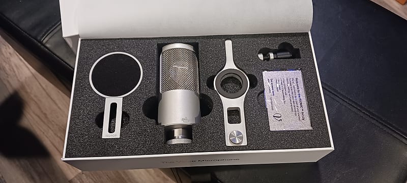 Isovox Isomic Microphone 2023 | Reverb