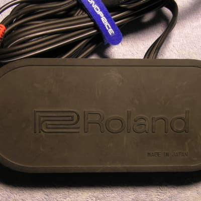 Roland FS-3 3-Button Footswitch for Jazz Chorus Amps JC-120 | Reverb