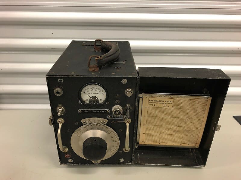 Vintage U.S. Army Signal Corps frequency meter | Reverb Australia