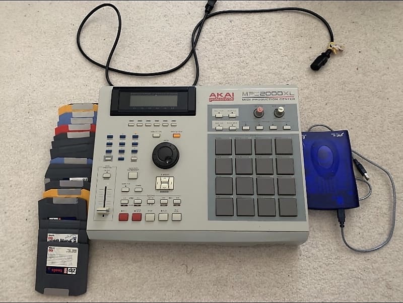 MPC 2000xl | Reverb