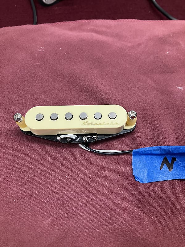 Fender Fender Noiseless 2023 - cream | Reverb