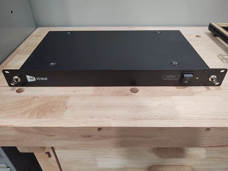 RF Venue DISTRO4 Four Channel Wireless Antenna Distro | Reverb