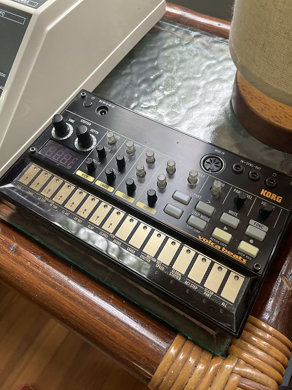 Korg Volca Beats Analog Rhythm Machine 2010s - Black | Reverb