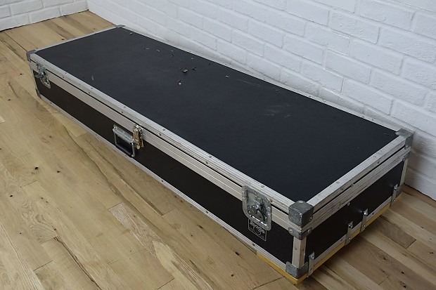Roadie 88 key keyboard hard case w/ wheels EXCELLENT! | Reverb