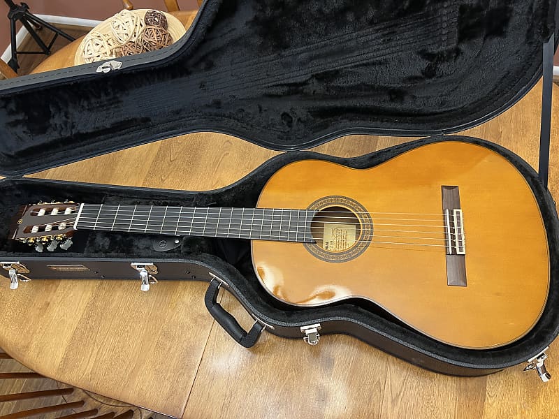 Yamaha G-235 mid-90s Hard Case Included | Reverb