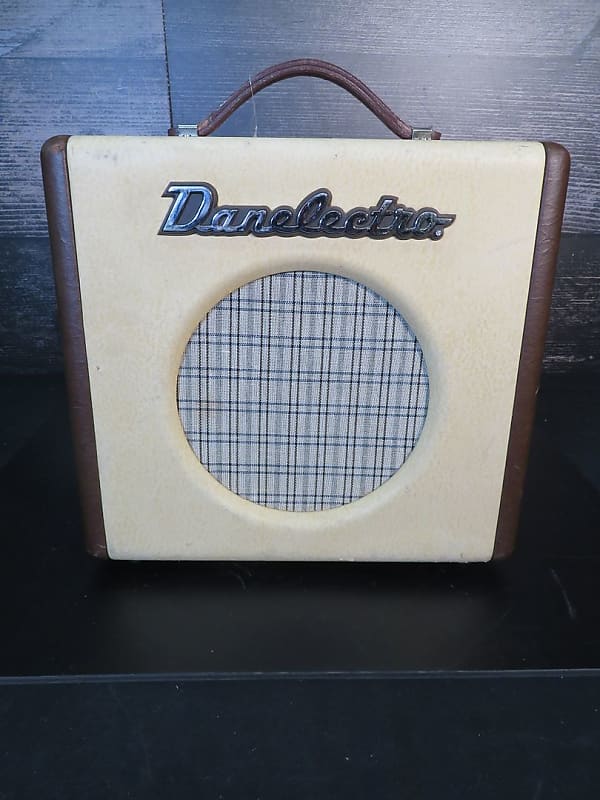 Danelectro Nifty Fifty Guitar Combo Amplifier (Jacksonville, | Reverb