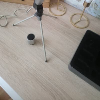 UHER M-942 dynamic microphone West Germany | Reverb